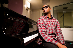 NEW MUSIC: KEVIN COSSOM - MAKE LOVE THRU THE SPEAKER | ThisisRnB.com ...