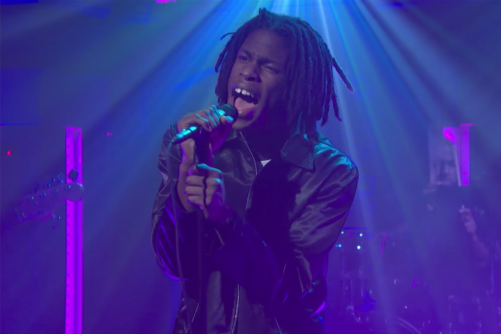 Watch: Daniel Caesar Performs "Get You" on 'Late Night with Seth Meyers ...